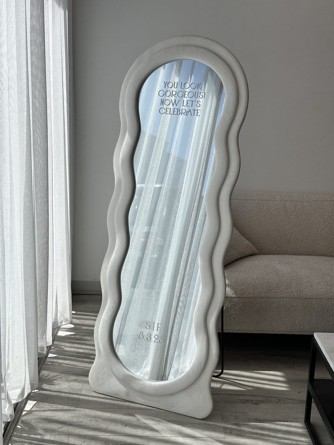 WHITE WAVY FULL LENGTH MIRROR - The Luxx Co